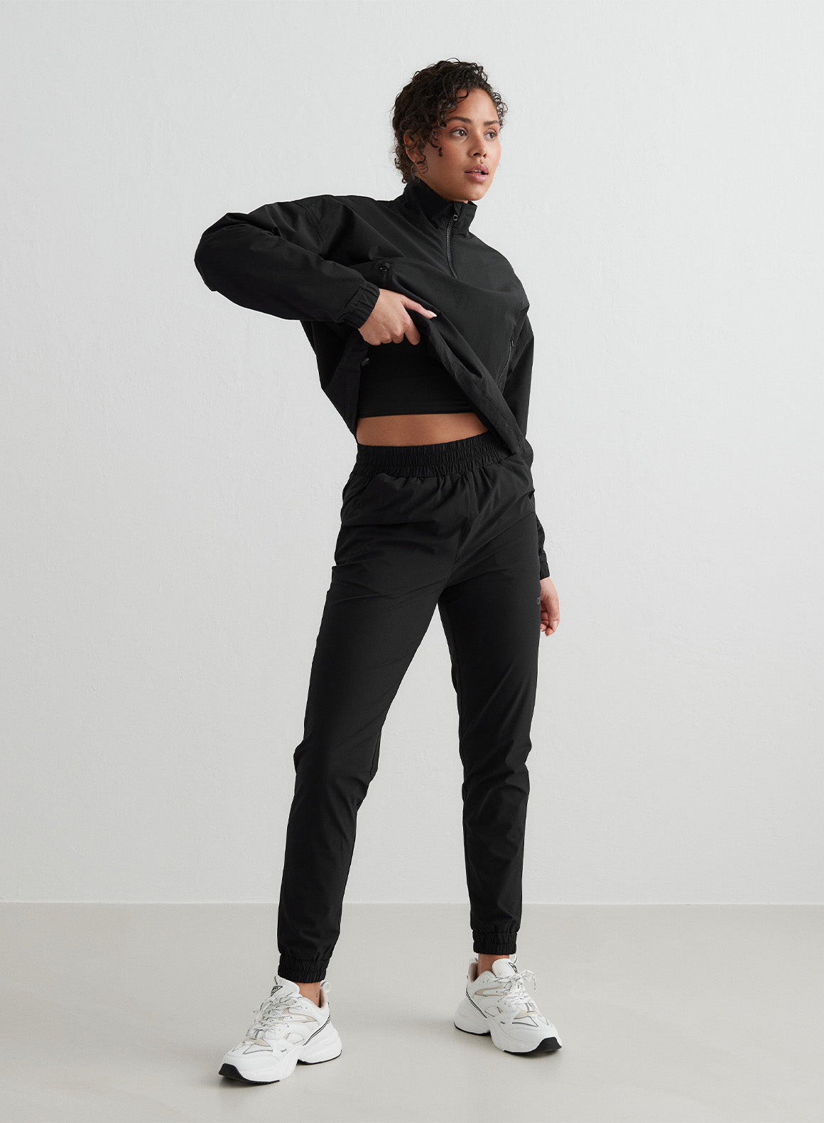 Black Windbreaker Pants – AIM'N DE