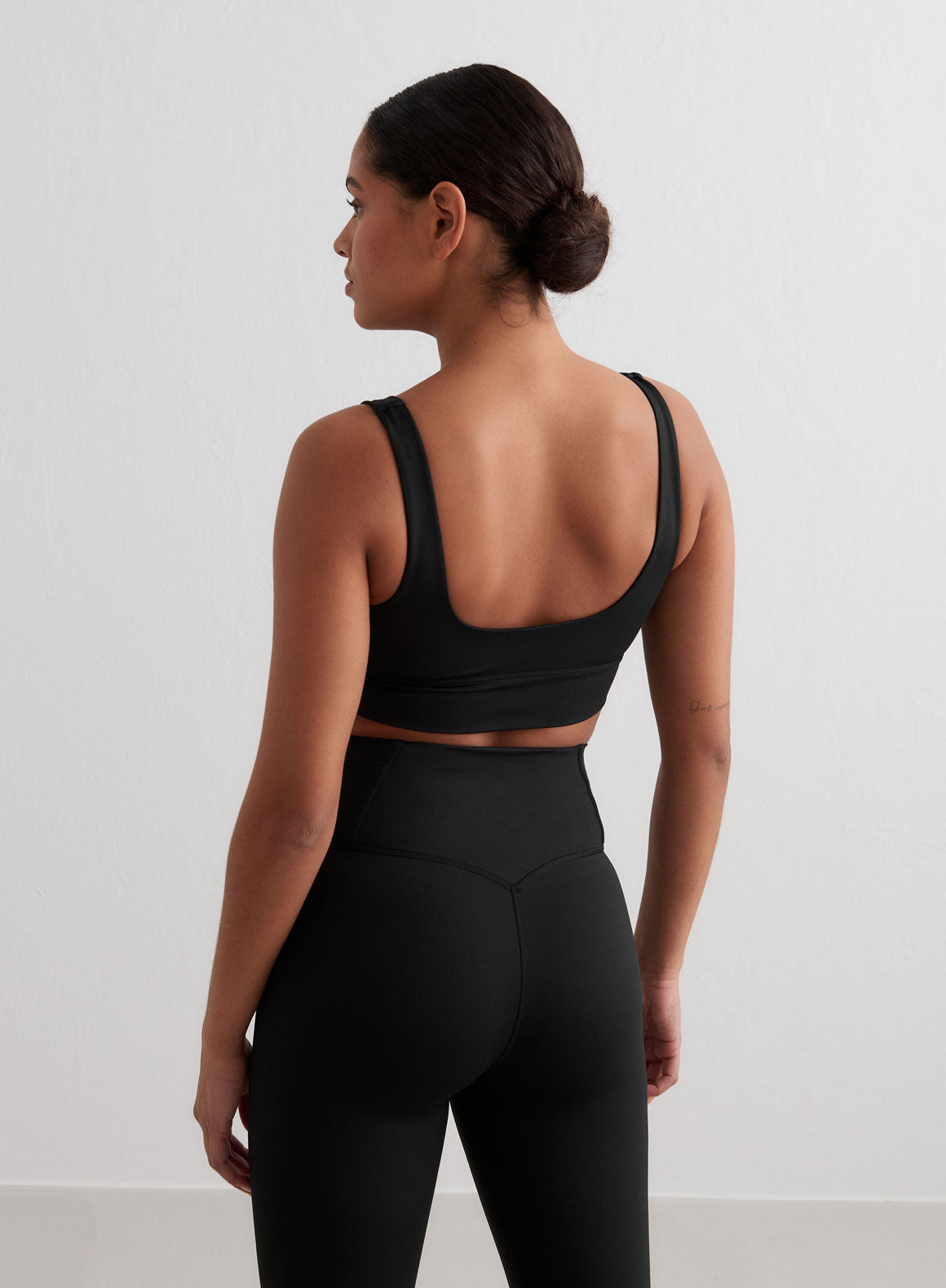 Black Edge Core Bra – AIM'N DE